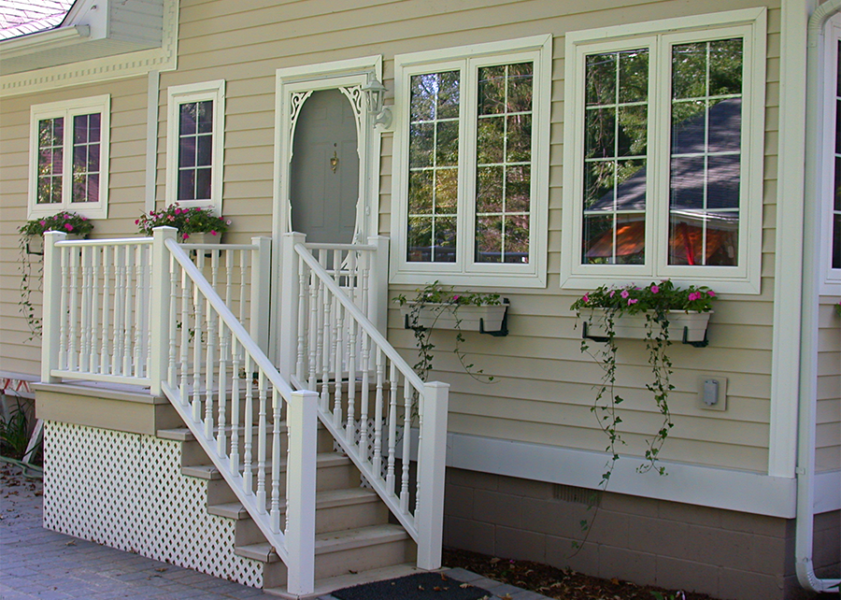 Vinyl Railings and Posts Gallery in Niagara, and southern Ontario